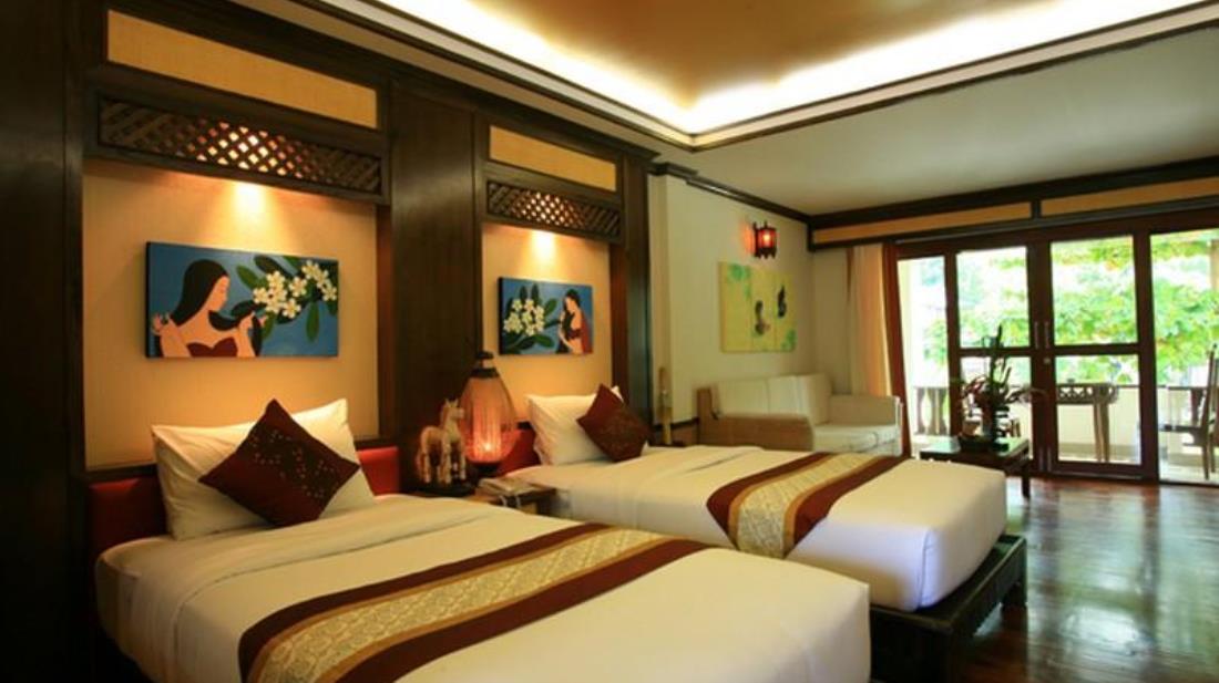 Salad Buri Resort & Spa • Hello Island