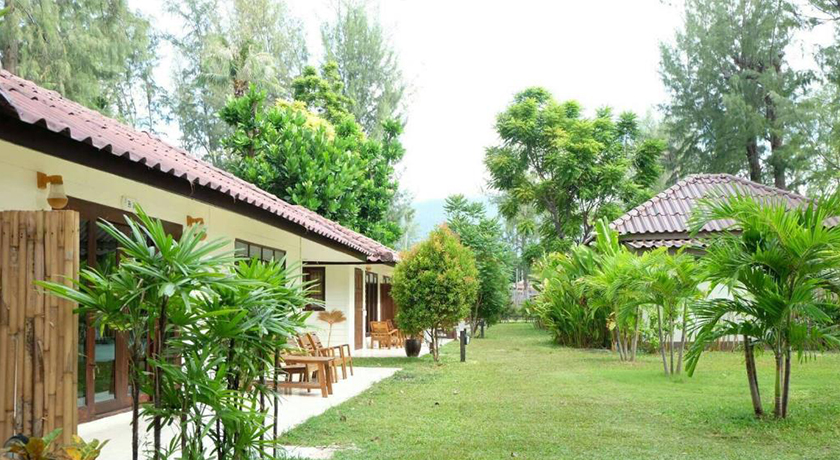 Wapi Resort • Hello Island